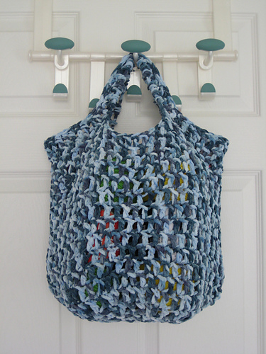 Ravelry: Yarn Bag pattern by Lisa Gentry