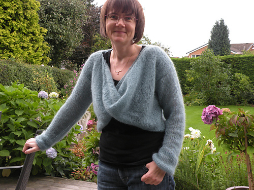 Ravelry: Portia pattern by Sarah Hatton
