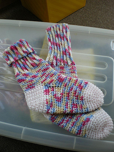 Ravelry: Basic Sock in sport weight yarn pattern by Kathy Wesley