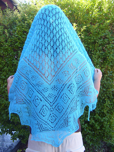Ravelry: Fidji pattern by Odile Buatois-Brand