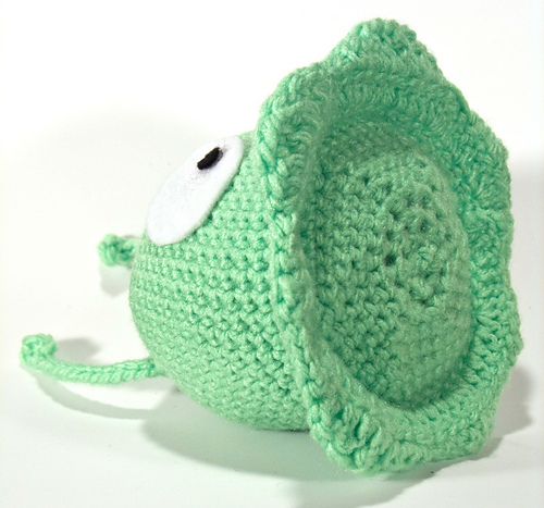 Ravelry: Futurama's Brain Slugs pattern by Alicia Ramirez