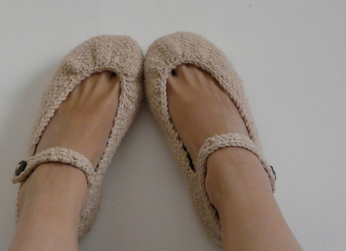 Ravelry: Bobble Ballerina Slippers pattern by Lucy Hulett