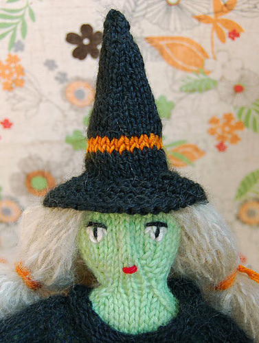 Ravelry: Halloween Witch Doll pattern by Purl Soho