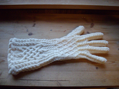 Ravelry: Viking Gauntlets pattern by Lynette Meek