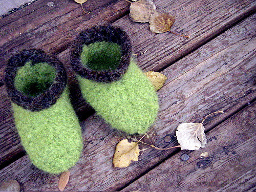 Ravelry: WARM WOOLIES FELTED BOOTIES pattern by Kimberly Turnbow