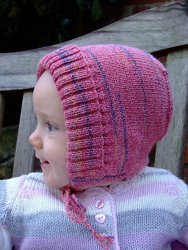Ravelry: b18-11 Little Miss pattern by DROPS design