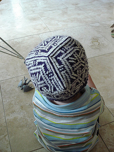 Ravelry: Necker Cube Hat pattern by Claire Nordlow