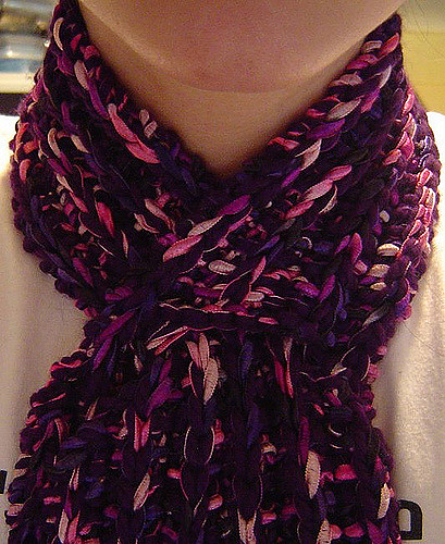 Ravelry: One Skein Plush Keyhole Scarf pattern by Becky Diffen