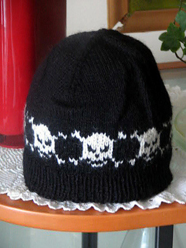 Ravelry: Adrian's Skull Cap pattern by Evelyn Skae