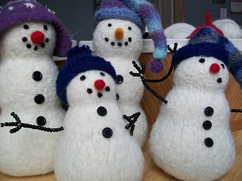 Ravelry: Felted Snowman Hats pattern by Marie Mayhew