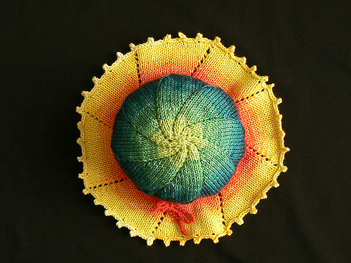 Ravelry: Pinwheel Sun Hat (8ply or DK version) pattern by StitchyMama