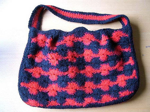 Ravelry: Funky Hobo Felted Bag pattern by Heather Walpole