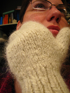 Ravelry: liatm's Fuzzy Mittens