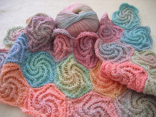 Ravelry: huacaya's Pastel Swirl Shawl