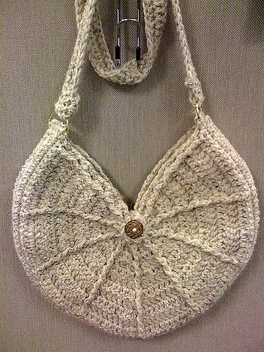 Ravelry: Easy As Pie Purse pattern by TracyB