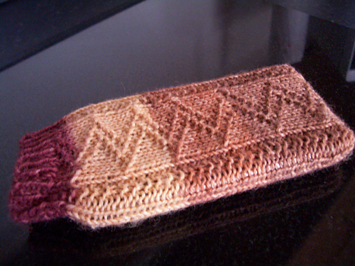 Ravelry: iphone sock pattern by Carolin Neitsch
