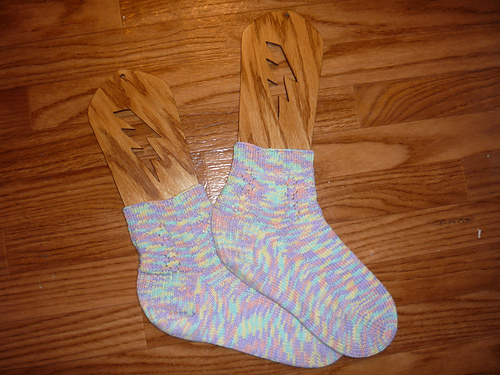 Ravelry: Periwinkle Socks pattern by Lisa Dykstra