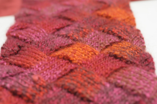Ravelry: Entrelac Scarf Tutorial pattern by KnittyOtter