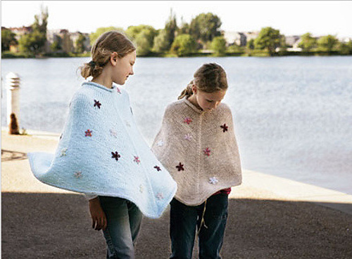 Ravelry: Girls Poncho pattern by Britta Wilfert
