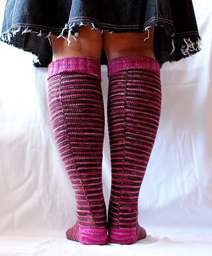 Ravelry: Delicious Knee Socks pattern by Laura Chau