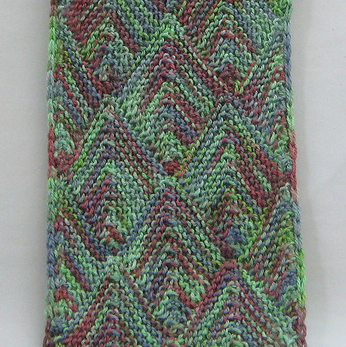 Ravelry: Diamonds Modular Scarf pattern by Ruth Greenwald