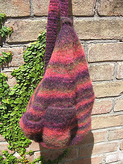 Ravelry: Felted Shoulder Bag pattern by Kathy Lynch