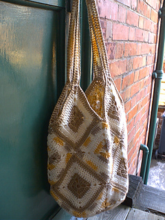 Ravelry: Birdlebee's Inga's Hull bag