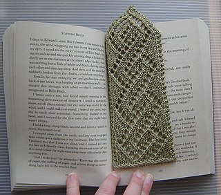 Ravelry: Cabled Lace Bookmark pattern by Sivia Harding