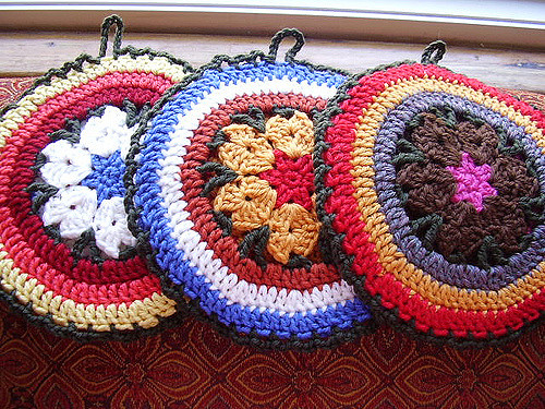 Ravelry: Disc-Disc pattern by Sara Delaney