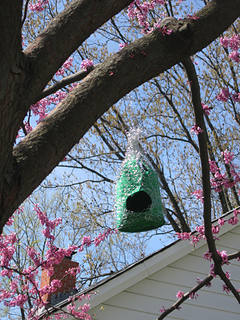 Ravelry: Knitted wire birdhouse #2 pattern by Vicki Neff