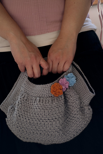 Ravelry: Natural Bouclé Bag pattern by Pierrot (Gosyo Co., Ltd)