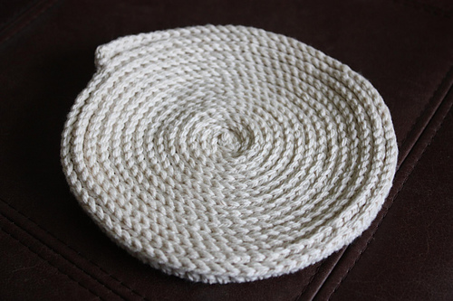 Ravelry: Coiled Trivets pattern by Priscilla Hewitt