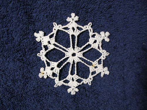Ravelry: Snowflake Gift Topper: Open Chain Loop Snowflake pattern by ...