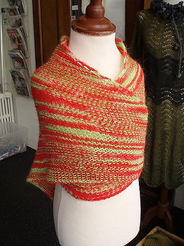 Ravelry: Traditional Icelandic three cornered shawl pattern by Ragga ...