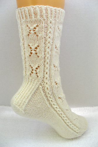 Ravelry: Lotsa Sugar Socks pattern by the Jewell's Handmades