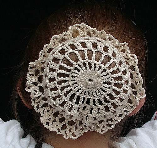 Ravelry: bun / snood from doily pattern by Wendy Harbaugh