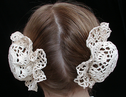 Ravelry: bun / snood from doily pattern by Wendy Harbaugh