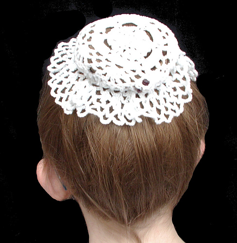 Ravelry: bun / snood from doily pattern by Wendy Harbaugh