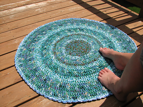 Ravelry: Round Rag-Look pattern by Anne Halliday