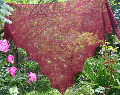 Ravelry: Red Rose Shawl pattern by Anne Corcoran