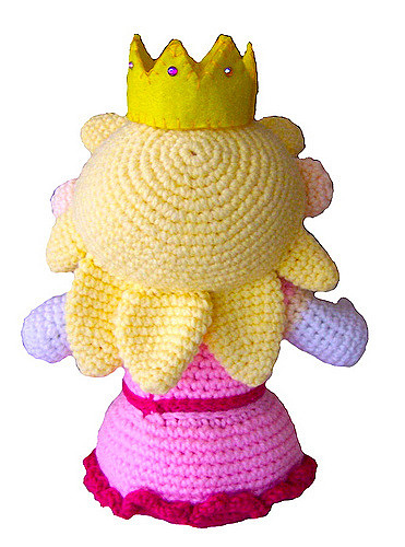 Ravelry: Princess Peach Softie Pattern pattern by Michelle Rheaume