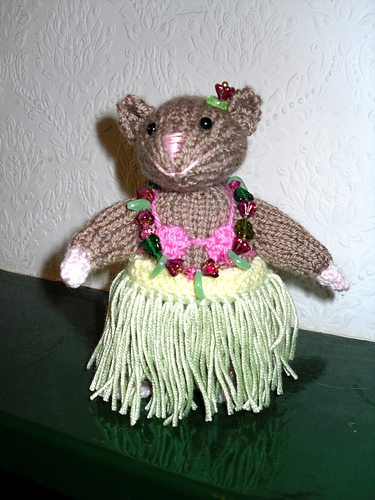 Ravelry: Hula Hamsters pattern by Alan Dart