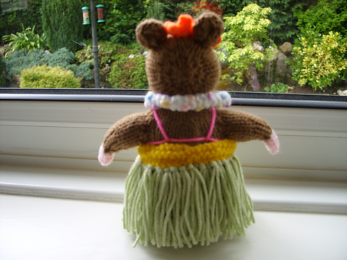 Ravelry: Hula Hamsters pattern by Alan Dart