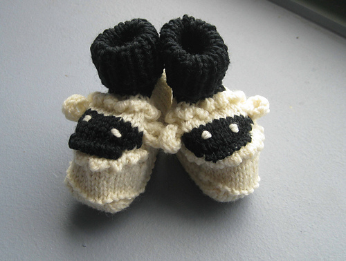 Ravelry: Barnyard Booties pattern by Susan Flanders