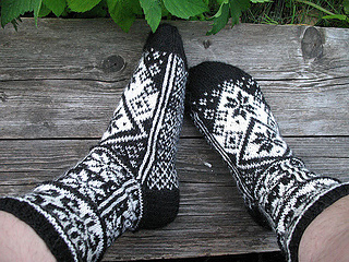 Ravelry: Kathrine Socks (norwegian pattern version) pattern by Ellen ...