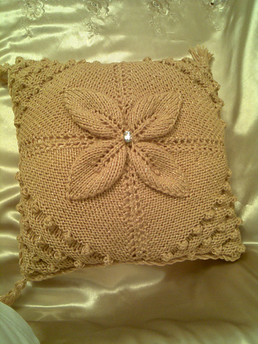 Ravelry: 3806 Leaf Pattern Blanket and Pillow Sham pattern by Sirdar