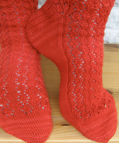 Ravelry: Diamond Rib pattern by Charlene Schurch