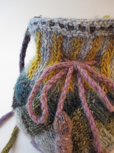 Ravelry: Entrelac Treasure Bag pattern by Mimi Kezer