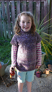 Ravelry: #9 Tunic pattern by Naturally Yarns