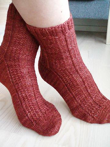 Ravelry: Herringbone Rib Socks pattern by Kristi Schueler